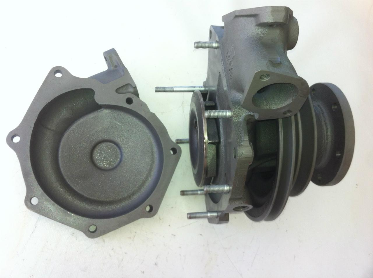 Pompe à eau IVECO.FIAT.SOMECA. ref origine 4777222 MOTEUR 8210